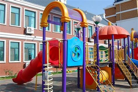 加拿大枫叶小熊幼儿园加盟费多少钱加拿大枫叶小熊幼儿园加盟费低至669万元加拿大枫叶小熊幼儿园加盟怎么样开幼儿园挣不挣钱？探究幼儿教育