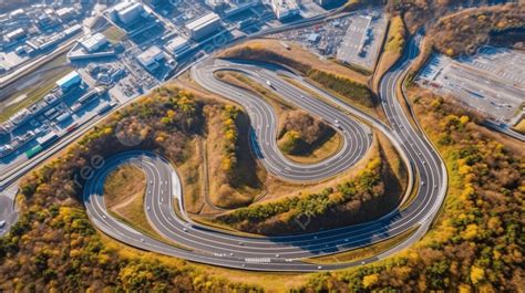 구불구불한 곡선이 있는 도로와 가을 농장의 배경에 있는 도시 트윈링 모테기 조감도 고화질 사진 사진 배경 일러스트 및 사진 무료 다운로드 Pngtree