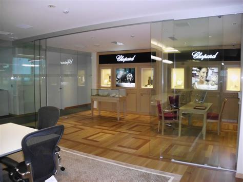 Klein Extendo Biparting Telescopic Doors