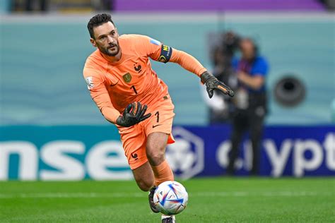 France S Hugo Lloris Continues To Lead Les Bleus To Victory
