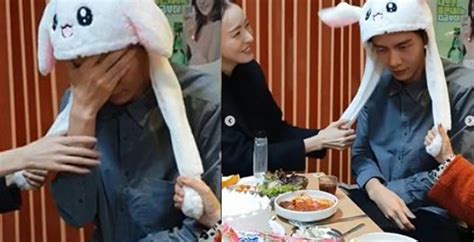 쫑파티서 뷰인사 배우들이 귀 움직이는 토끼 모자 씌우자 이민기가 보인 반응 영상 오펀 디스커스