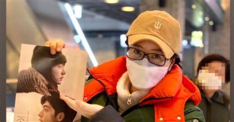 김혜수 마스크 모자 중무장 후 영화 조제 관람 한지민 고맙습니다