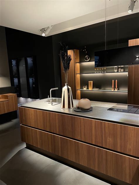 Hacker Keuken Line And Bad Line