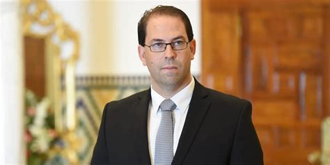 يوسف الشاهد من السفارة إلى الوزارة