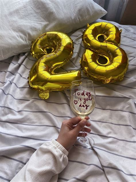 День рождения эстетика Happy Birthday Video Happy Birthday Photos
