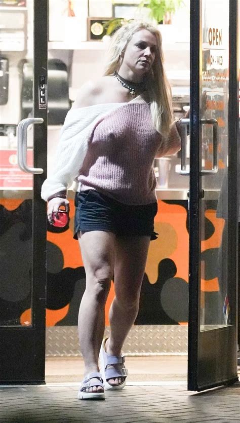 Pin De Marseven En Britney Spears Chicas Con Vestidos Cortos Mujeres