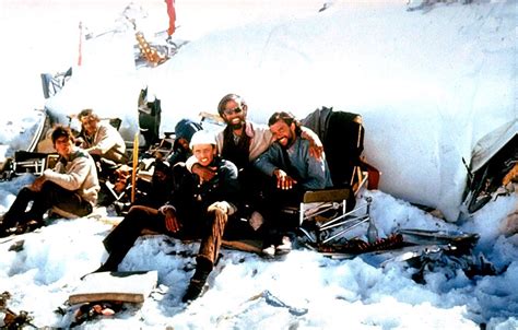 50 Años De La Tragedia De Los Andes Hacen Memoria Con Monumento