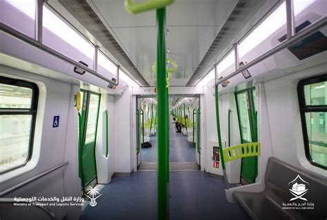 وزارة النقل والخدمات اللوجستية On Twitter نشر توعوي عبر 400 شاشة