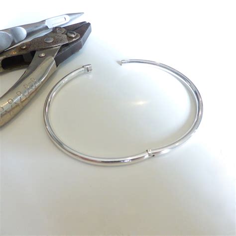 Solid Silver Hinged Bangle