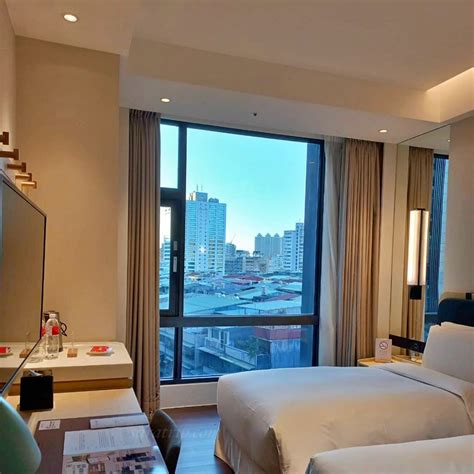 新北板橋住宿傑仕堡有氧酒店鄰近新北耶誕城CP值高 價格親民 附旅客專屬停車場 莎拉莎拉帶你去旅行