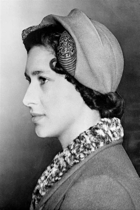 Princess Margarets Best Style Moments Royal Fashion Of Princess Margaret
