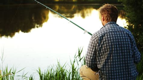 Lake Fishing Tips How Tos Equipment And Tackle Choices