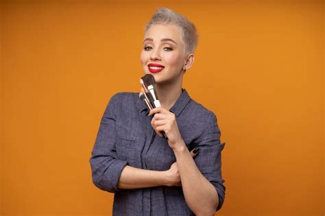 Female Singer Short Hair Images Free Download On Freepik