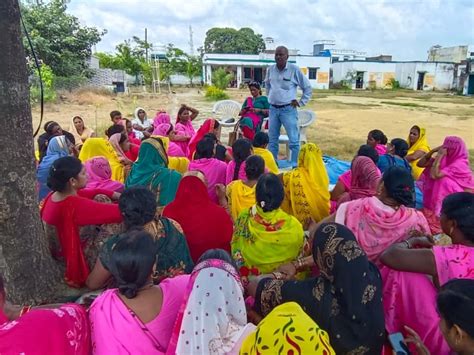 Shadow Corruption Issue Cdpo Accused Of Collecting 500 500 Through Chief Servant इटवा में