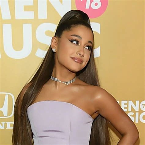 Pin By 𝔊𝔯𝔞𝔠𝔢 On Ariana Grande Ariana Grande Style Ariana Grande