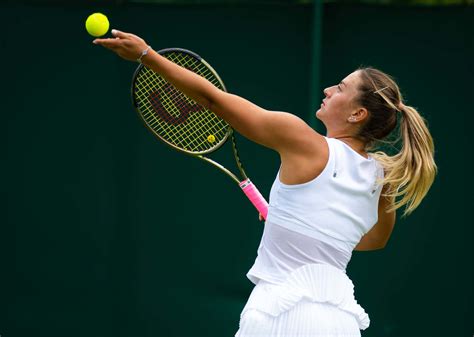 Download Marta Kostyuk Wallpaper