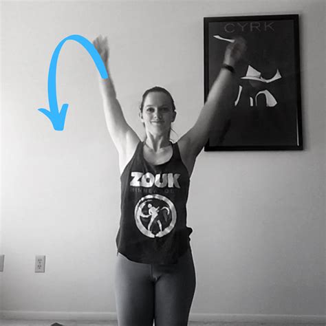 Quick And Easy Shoulder Warm Up — Dani Winks Flexibility