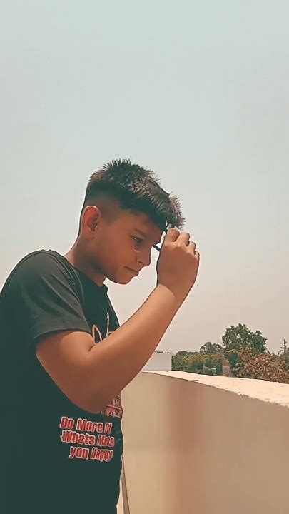 Mujhe Pasand Karne Wale Crore Log Hai Bhai Youtube