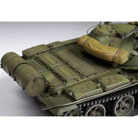 Сборная модель ZVEZDA 3673 Советский основной боевой танк Т-62 (1974 ...
