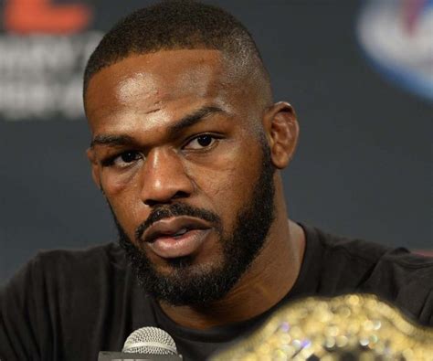 Notícias Jon Jones se pronuncia pela primeira vez após nova confusão