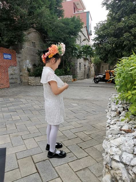 清秀而不施粉黛 朴实中别有韵味——王德芳画出了惠安女的自然风采 书画 文化视界