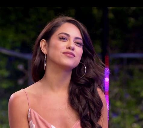 ‘ex On The Beach Fans Ask Shannon To Move Away From Anthony As The
