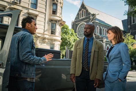 Evil On Cbs Cancelled Or Season 2 Release Date Canceled Renewed