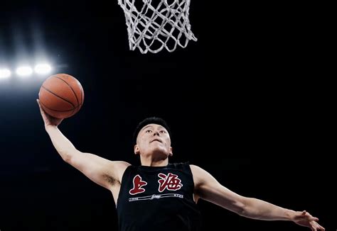 李弘权：上海能够打出高水平篮球，但如何延续状态是个问题