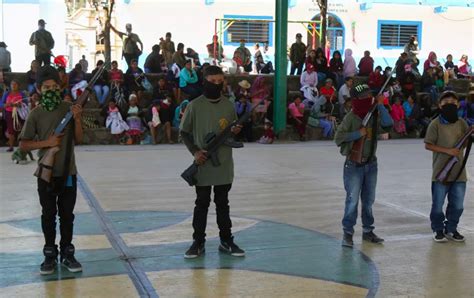 En México Los Niños Toman Las Armas Mientras La Violencia Aumenta En El