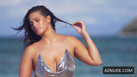 Ashley Graham Sexy In Sports Illustrated Swimsuit Issue 2017 Aznude