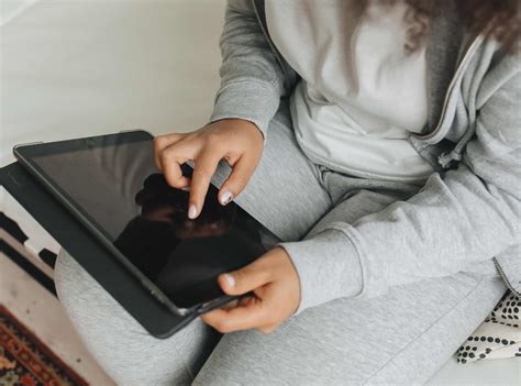 Does Procreate Need Wifi Unraveling The Digital Art Mystery Artsydee Drawing Painting