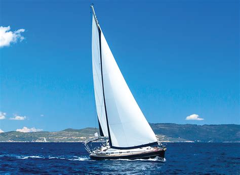Chartplotters For Sailors From Bandg And Raymarine Defender Marine