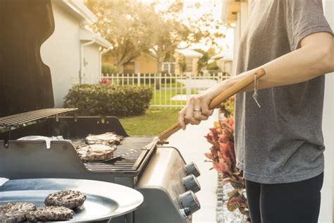 Pouvez Vous Stocker Un Gril Dans Le Garage Découvrez Le Maintenant