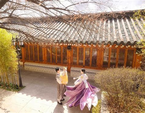 왕의후예한복강남한복돌한복 사계절 선호하시는 핑크and살구 계열의 한복이에요💕 강남한복 신라호텔돌잔치 가족한복 백일돌상 팔선돌잔치 돌스냅 영빈관돌잔치