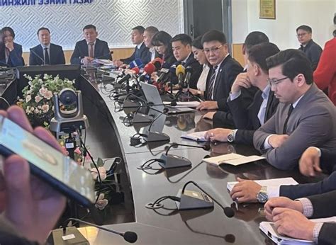 БОАЖ ын сайдын тушаалаар 298 иргэн ААН байгууллагын газар ашиглах