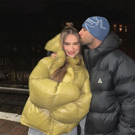 Pin auf Down jacket 2 Pärchenbilder Beziehungs bilder Anziehsachen