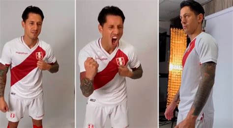 Selección Peruana Gianluca Lapadula y su grito de gol en sesión de fotos