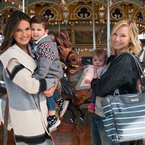 Olivia And Noah Benson Amanda And Jesse Rollins Spending Mommy Time Together On Svu Law And