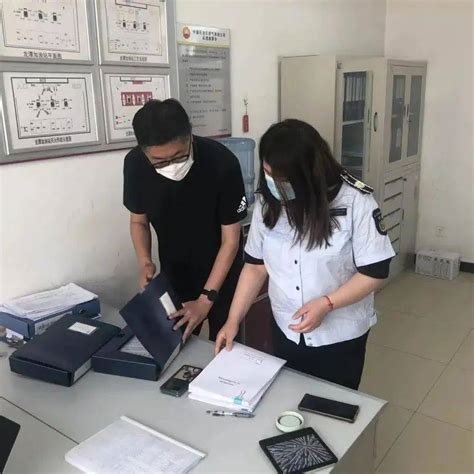 【安全】深刻吸取事故教训 温泉镇进一步加强危化品安全监管生产化学品企业
