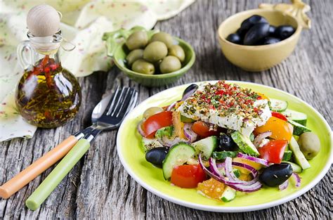 Hd Wallpaper Vegetable Pizza Mushrooms Olives Tomatoes Cheese