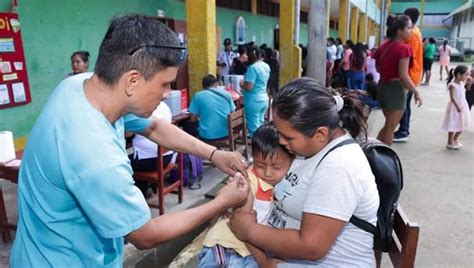 Población de Loreto participa activamente en las campañas de salud