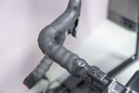 Kommander Review Zwift Control For Your Handlebars Dc Rainmaker
