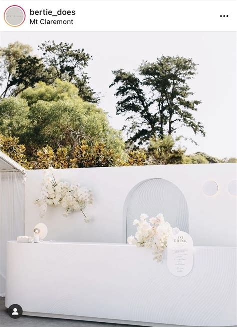 Pin On Table Scaping Andunique Wedding Flowers Wedding Bar Decor