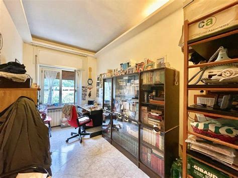 Vendita Appartamento Napoli Quadrilocale In Via Campegna Buono Stato Quarto Piano Con