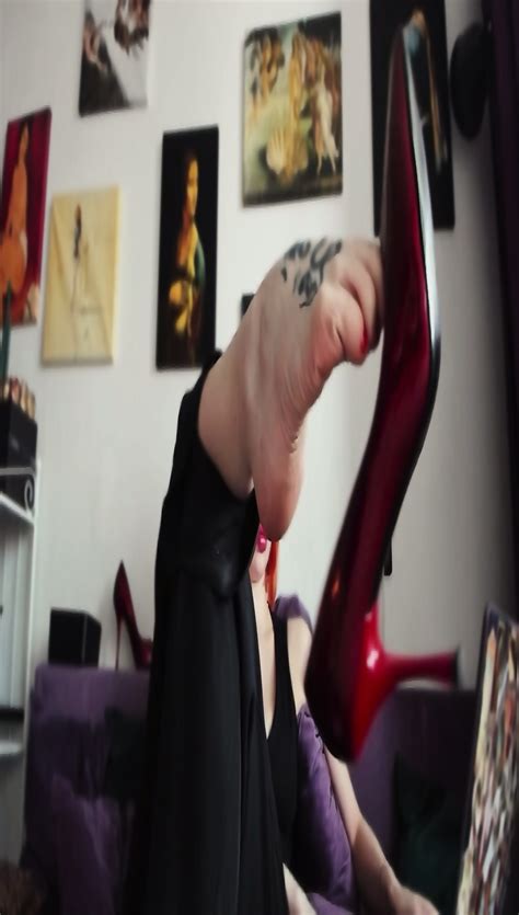 Red Toes And Red Heels Dangle Eporner
