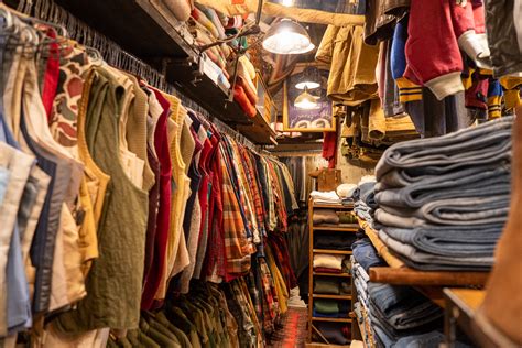 売り込み 古着屋で見つけた服になります Game Kouryakusakuranejp