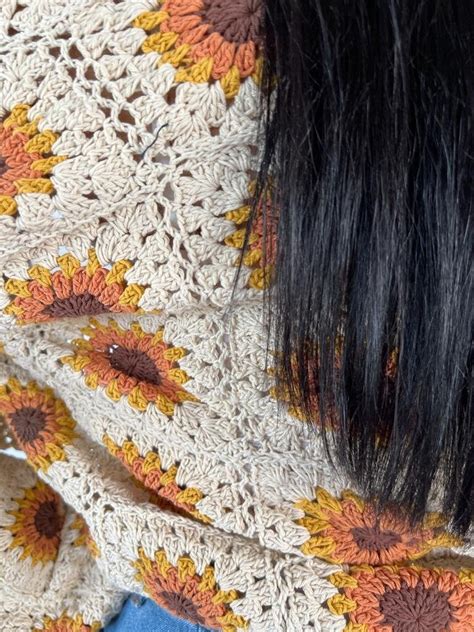 CROCHET CARDI MANDALA CROPPED SUNFLOWER Naked Gypsy