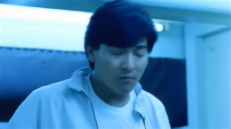 张学友被说鱼丸佬好没面子，去场子被万梓良暴打一顿，刘德华及时赶到高清1080p在线观看平台腾讯视频