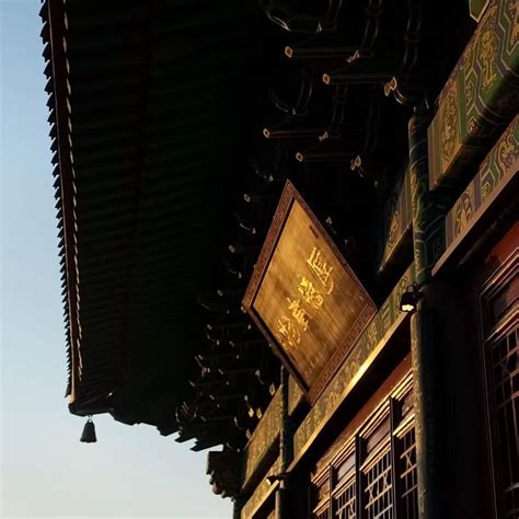 泓盛25春拍｜清雍正 仿官釉弦纹汉壶尊装饰市场编号