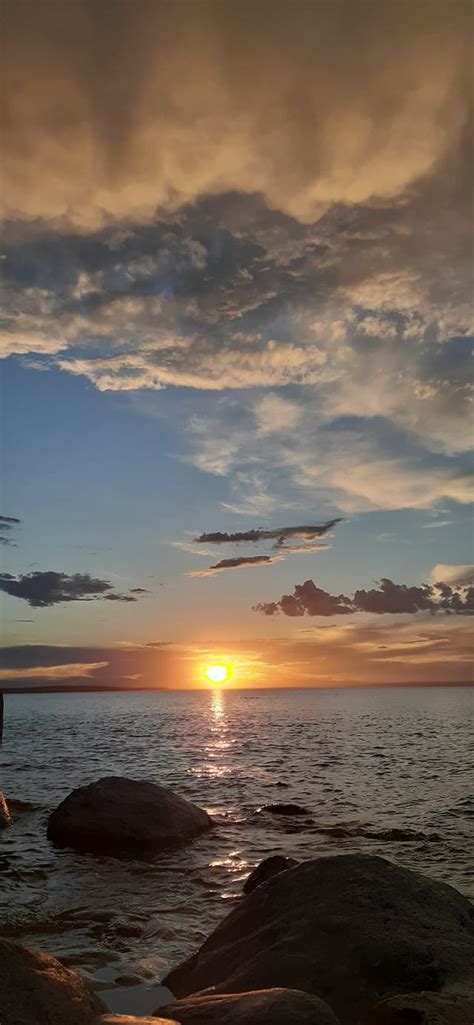 Б Би анх итгэдэггүй байлаа Хайртай хүндээ хайргүй болж болдог гэдэгт Дуртай байсан чихрээ